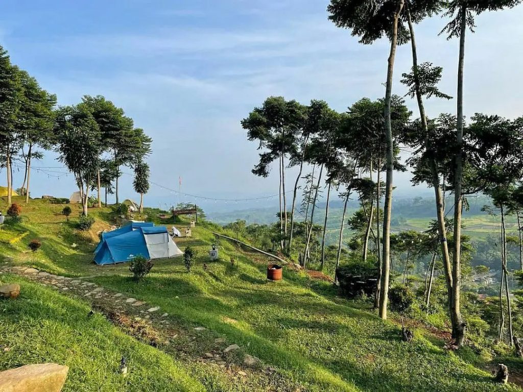 D'Bunder View: Rute, Harga, dan Fasilitas Camping - Haluan Lifestyle