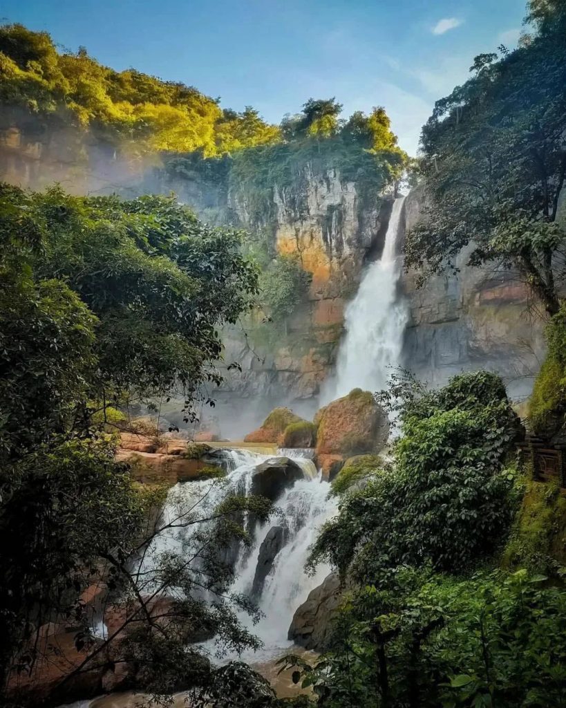 Rekomendasi 3 Curug yang Berlokasi di Geopark Ciletuh - Haluan Lifestyle