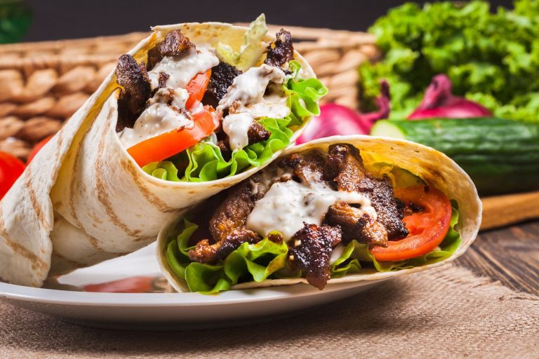 Cara Membuat Kebab Turki yang Otentik di Rumah - Haluan Lifestyle
