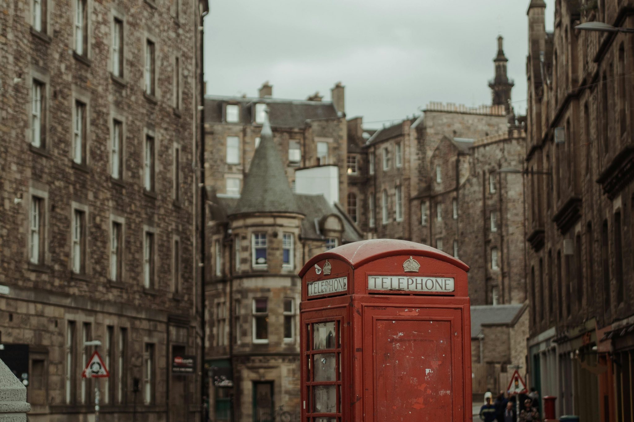 Menjelajahi Keindahan dan Sejarah Edinburgh - Haluan Lifestyle